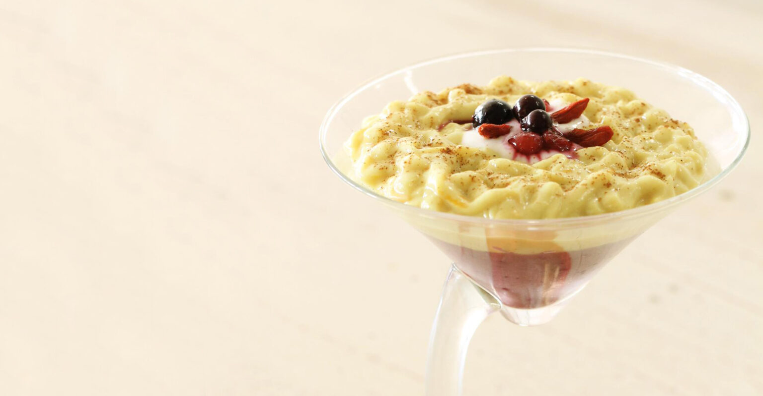 Berry mousse recipe with sweet organic Moscato sparkling wine